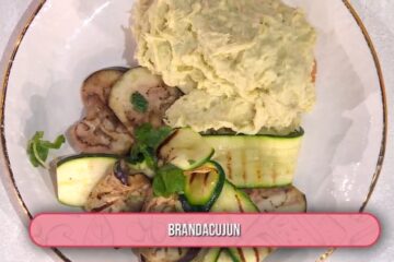 É sempre mezzogiorno | Ricetta pasta e piselli di nonna Carmela di ...